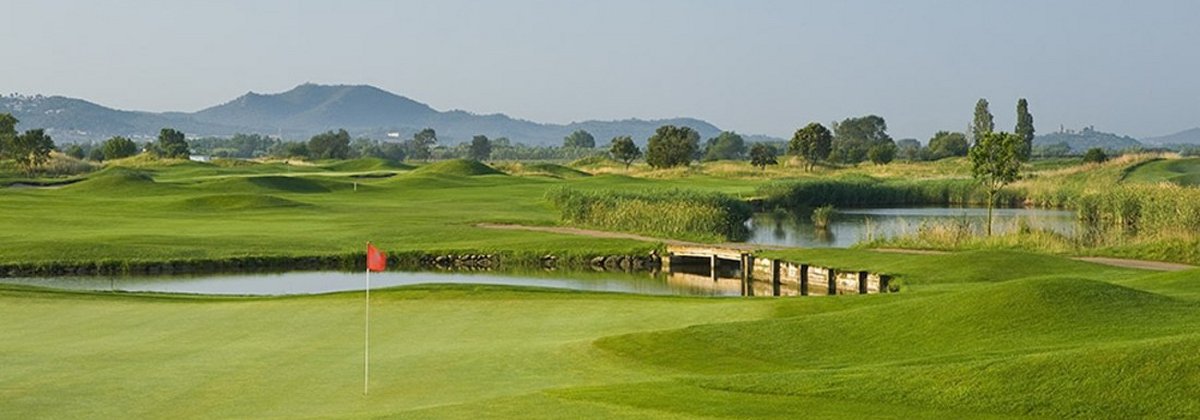 Golfing - PCI Holidays | Rental Villas in Spain